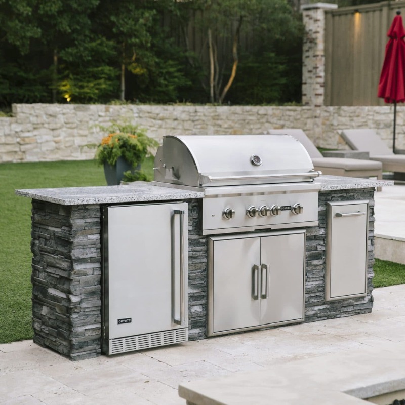 Outdoor Kitchen Supplies | Canada's Leader in Outdoor Living